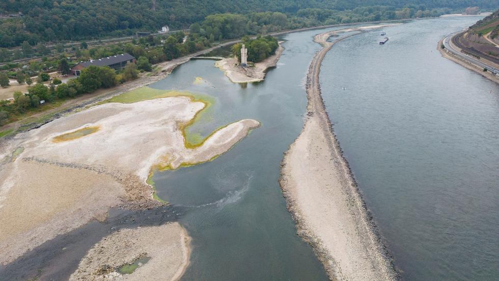 Trockenheit: Wasserstand am Rhein in NRW weiter sehr niedrig | ZEIT ONLINE