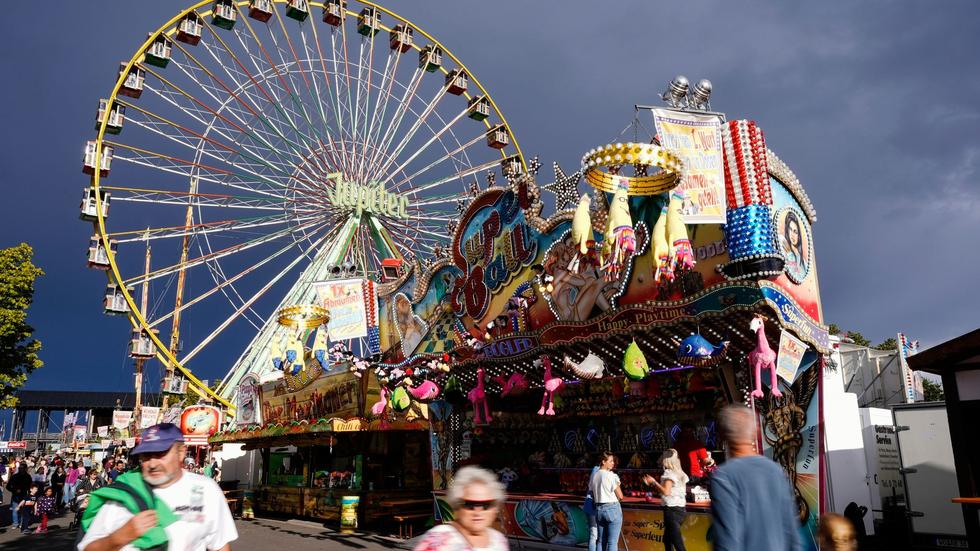 Wurstmarkt, Wiesn und Co.: Volksfeste zwischen Krisenmodus und ...