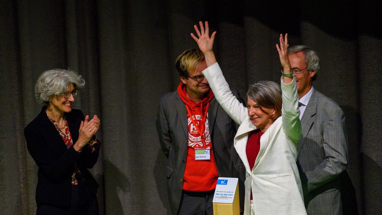 Rektorin: Staffelstab an der Hochschule Magdeburg-Stendal übergeben ...