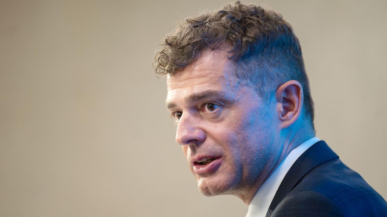 Landtag: Ex-CDU-Fraktionschef Mohring jetzt mit Sprecheramt | DIE ZEIT