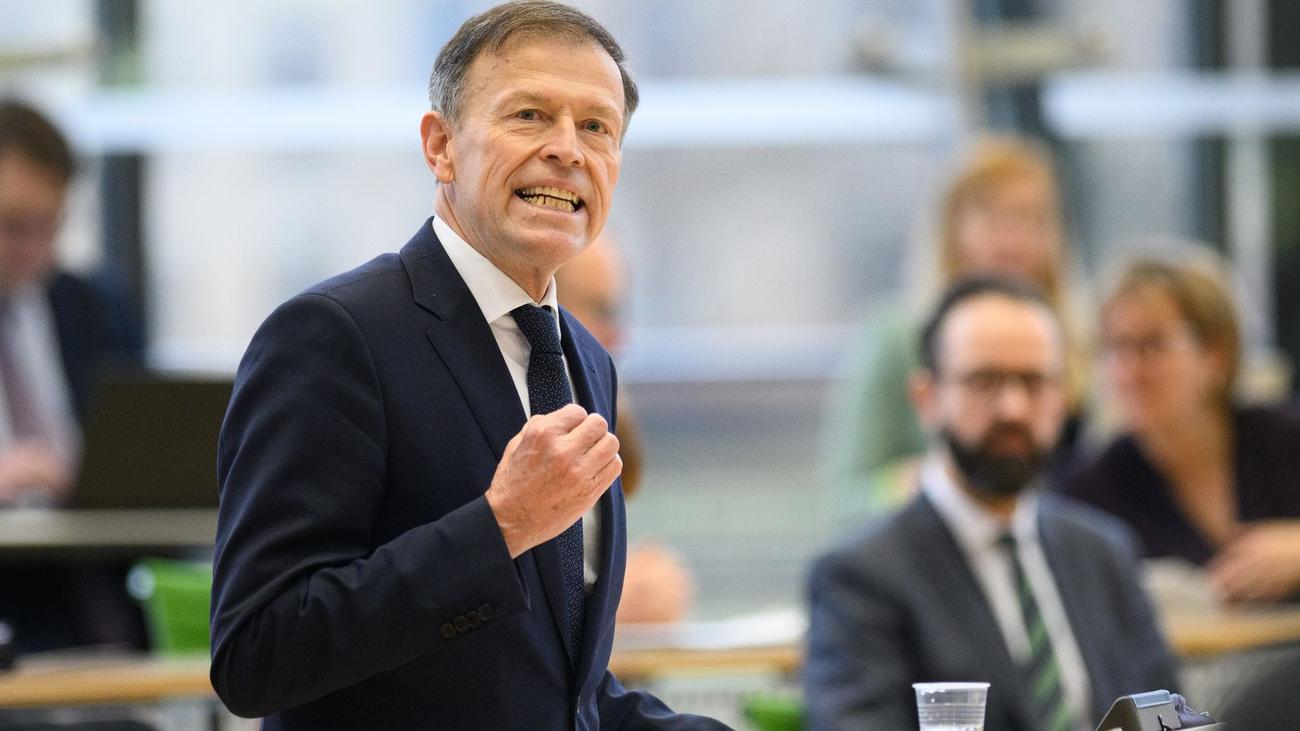 Solidarität: Landtagspräsident Rößler: Brauchen mehr Miteinander | ZEIT ...