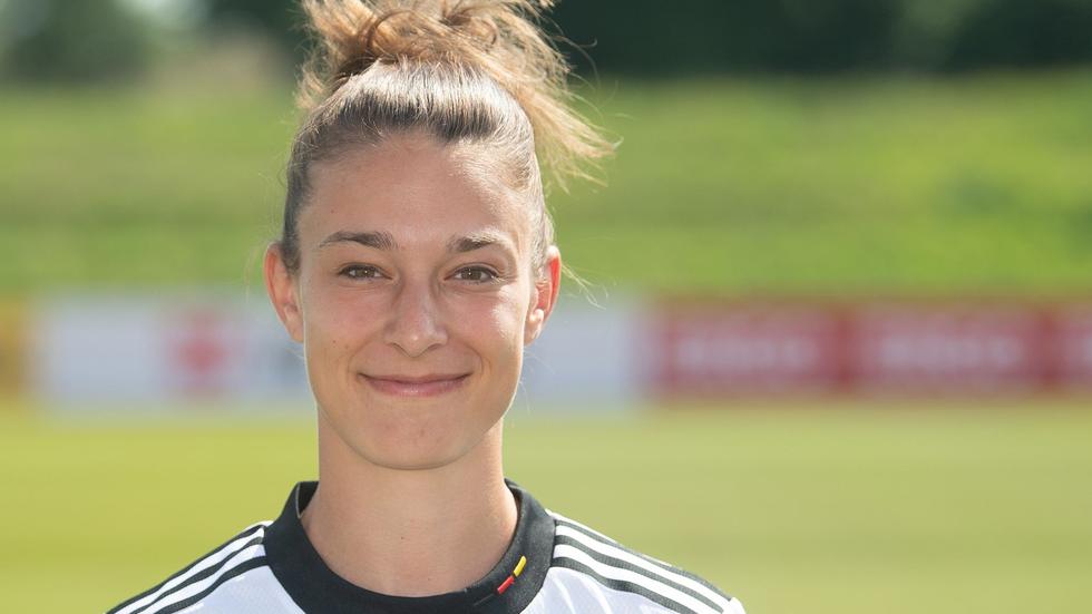 Frauen-Bundesliga: Rauch nach Länderspiel positiv auf Corona getestet ...