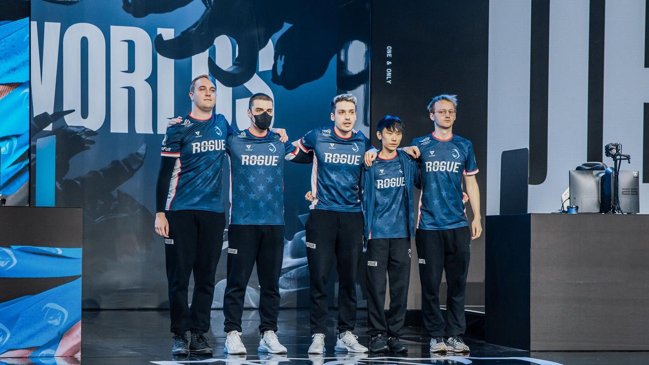 Als einziges europäisches Team: Rogue schleppt sich bei der LoL-WM ins ...