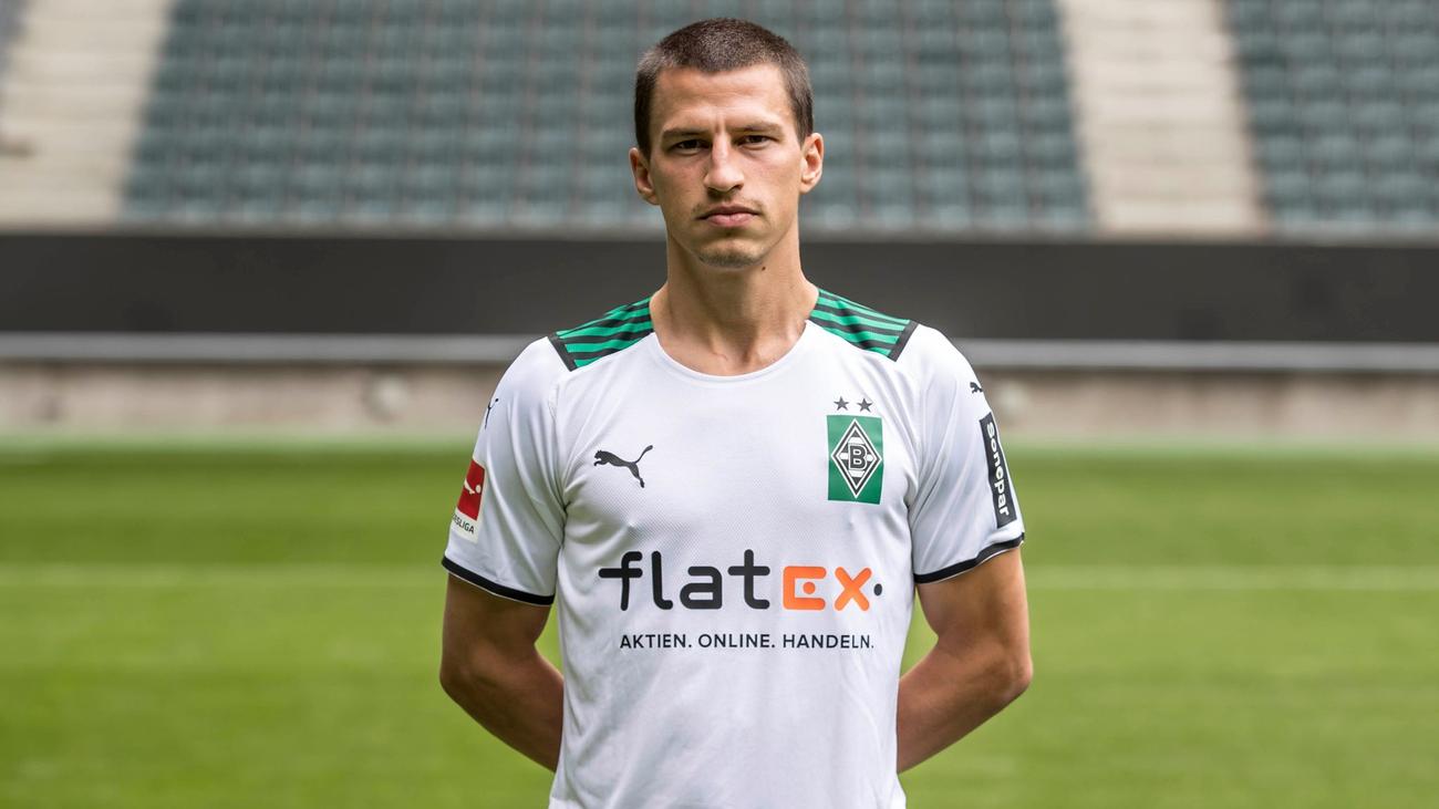 Bundesliga: Gladbach: Lainer Corona-positiv: Mini-Hoffnung bei Hofmann ...