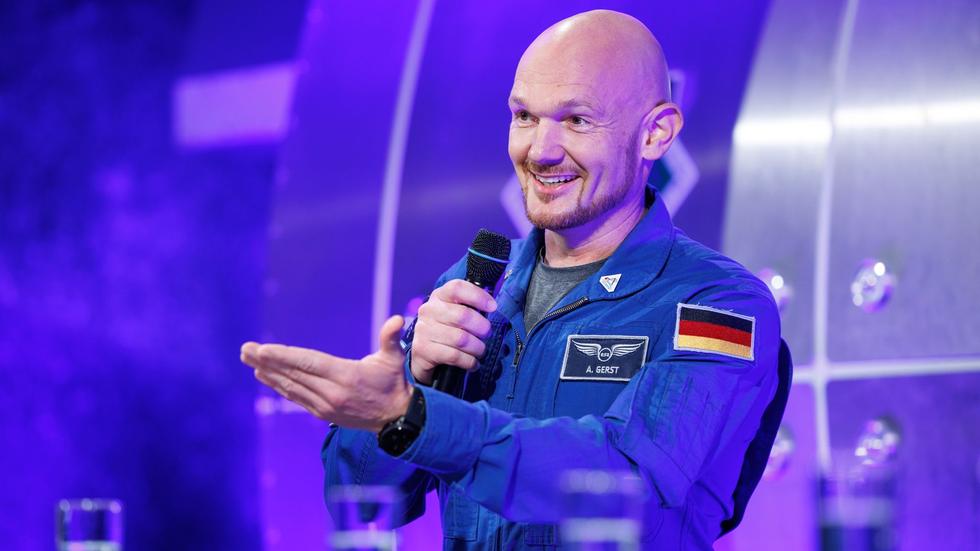 Raumfahrt: Gerst erzählt von Raumflügen: Volle Halle in Speyer | ZEIT ...