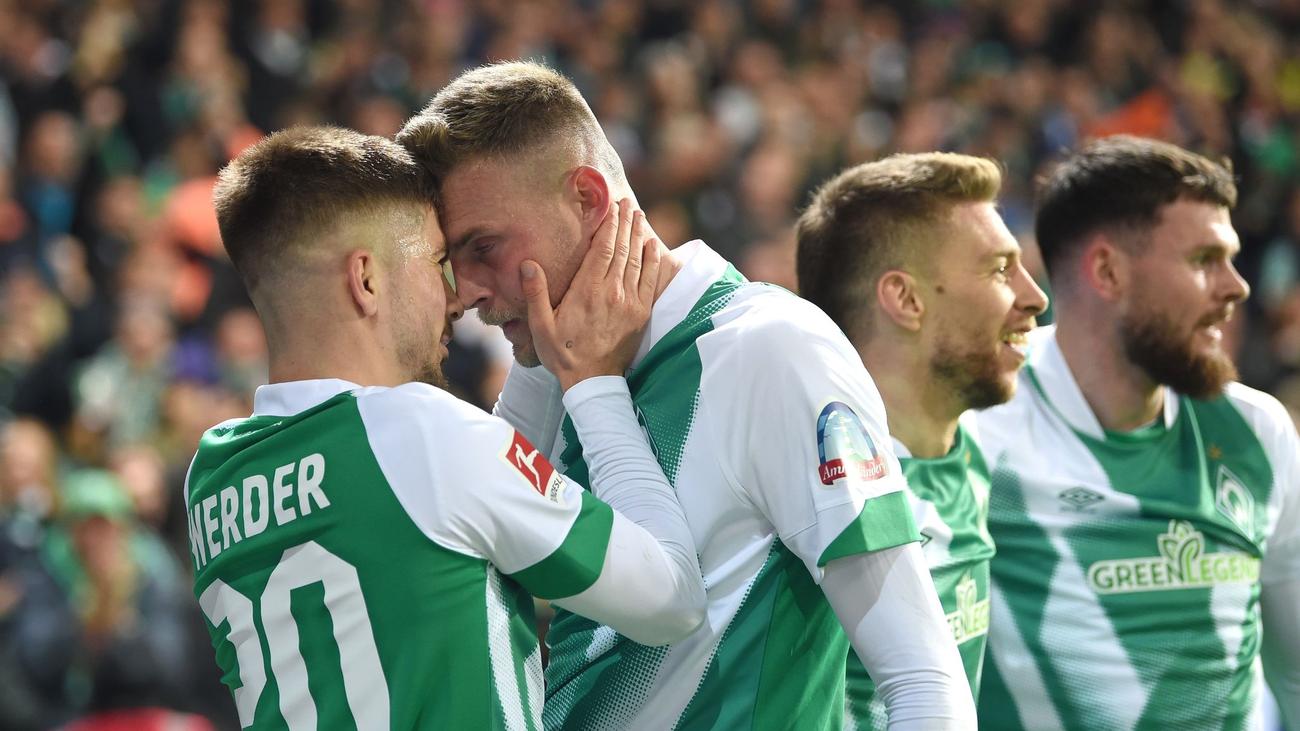 Bundesliga am Samstag: Bayern erobern Tabellenspitze - Schalke ...