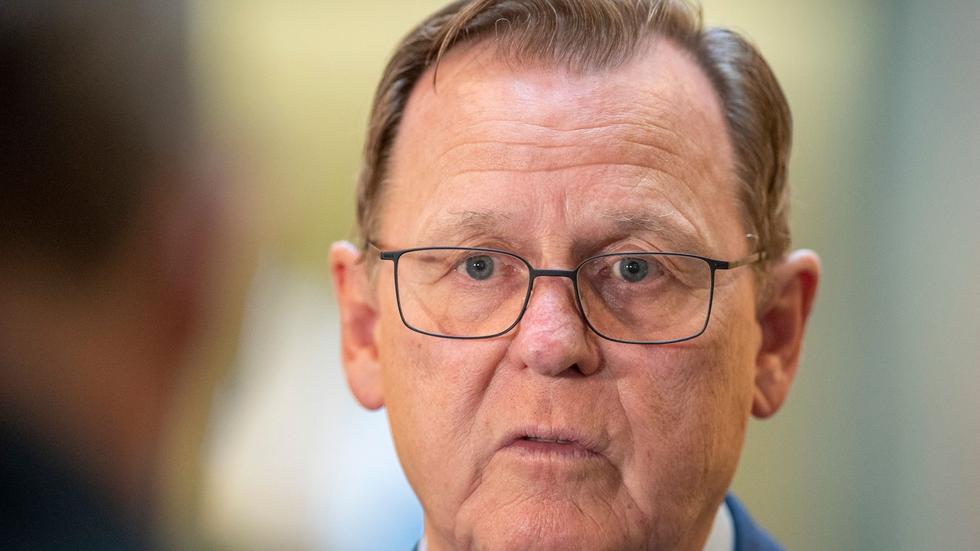 Auszeichnung: Ramelow mit Löwenherz-Friedenspreis 2022 geehrt | ZEIT ONLINE