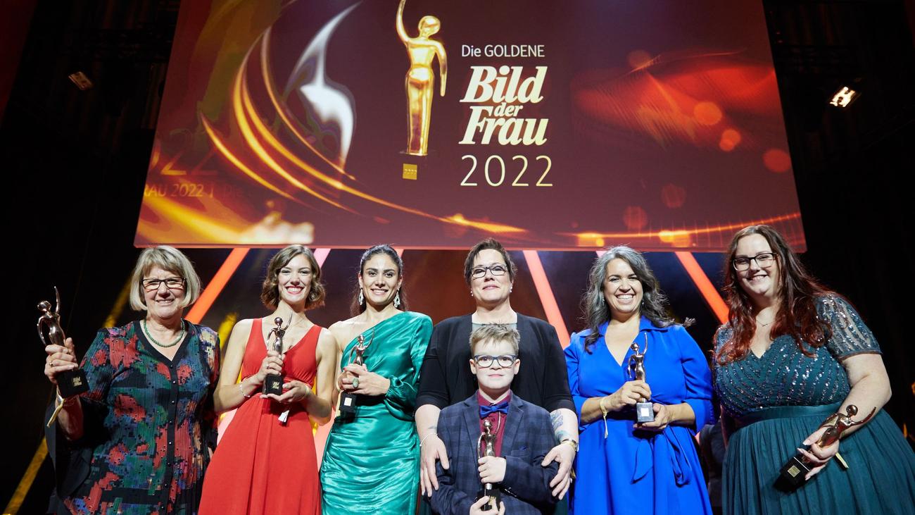 Preisverleihung: Fünf Frauen mit Auszeichnung "Goldene Bild der Frau ...