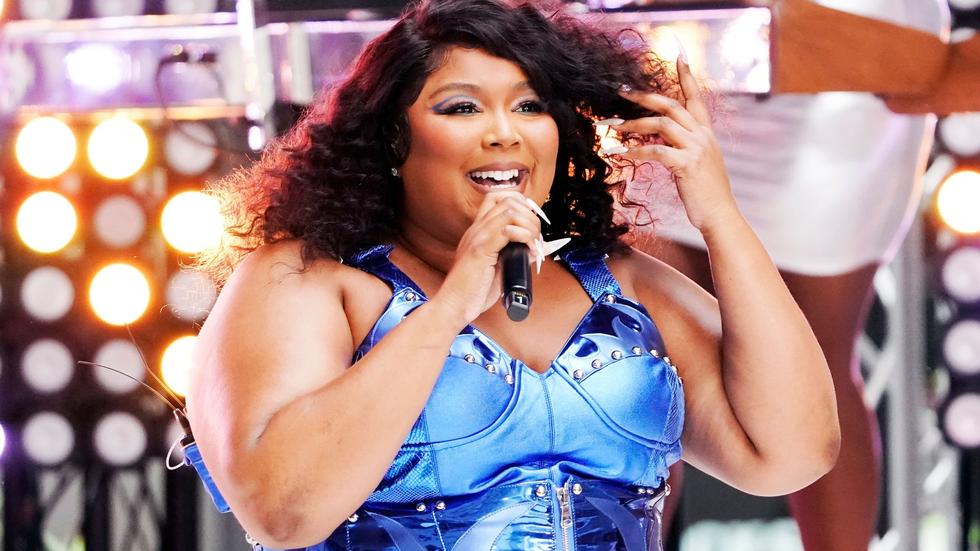 US-Sängerin: Lizzo erhält Ehrenpreis bei People's Choice Awards | ZEIT ...