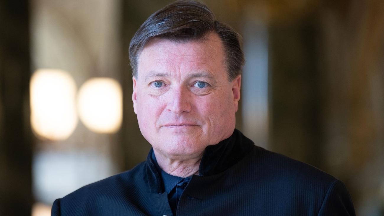 Musik: Erneut Thielemann: Dirigent vertritt Barenboim auf Reise | DIE ZEIT