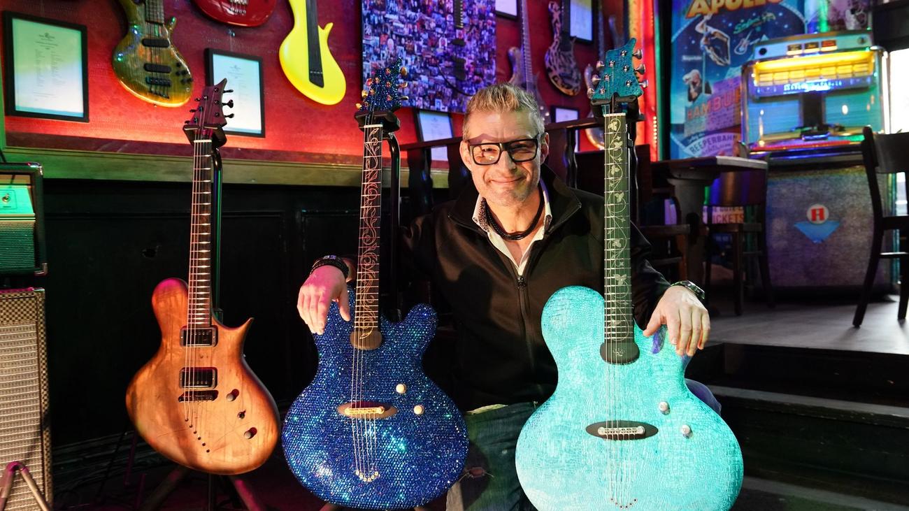 Gitarrenbauer: Jens Ritter präsentiert Instrumente mit Otto Waalkes ...