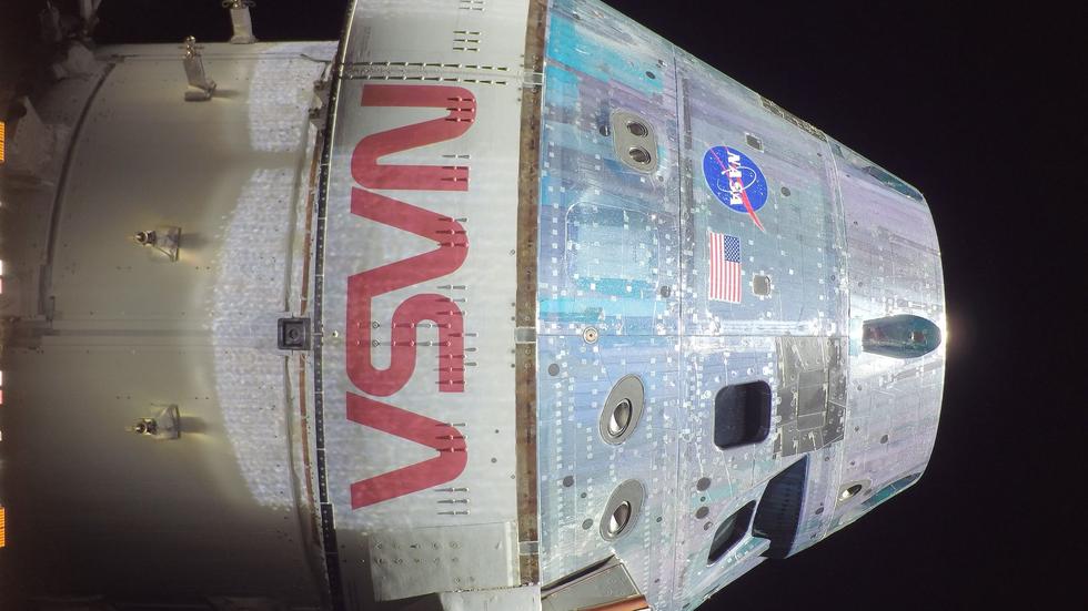 Raumfahrt: Nasa-Mission "Artemis 1" auf Mond-Umlaufbahn und mit Rekord ...