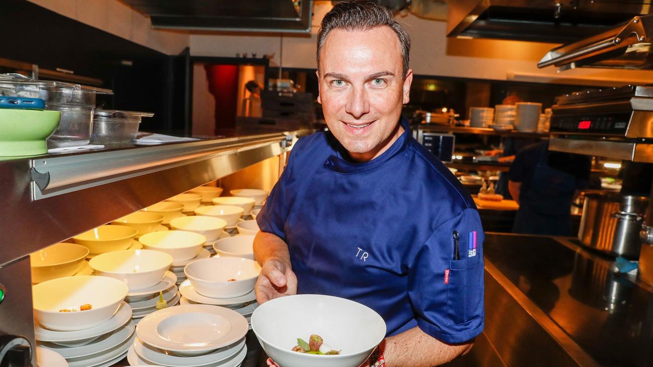 Gastronomie: Sternekoch Tim Raue: Politiker mögen kein Rumjammern | DIE ...