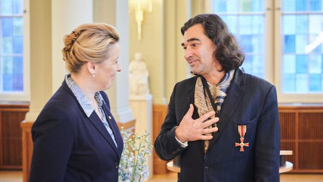 Auszeichnungen : Kulturunternehmer Jochen Sandig erhält ...