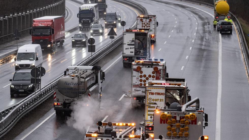 Verkehr: A7 in Südniedersachsen wieder freigegeben | ZEIT ONLINE