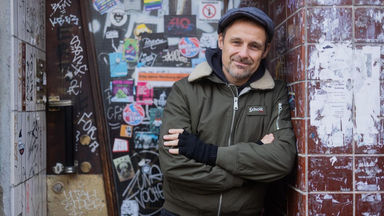 Leute: Donots-Sänger Knollmann hält die Menschheit für "strunzdumm ...