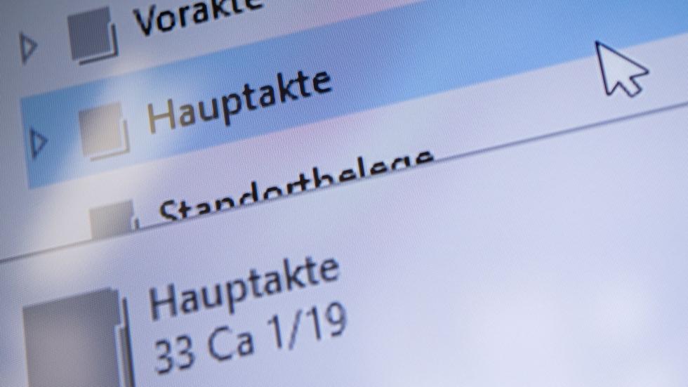 Justiz: Elektronische Akte jetzt auch an Fachgerichten | ZEIT ONLINE