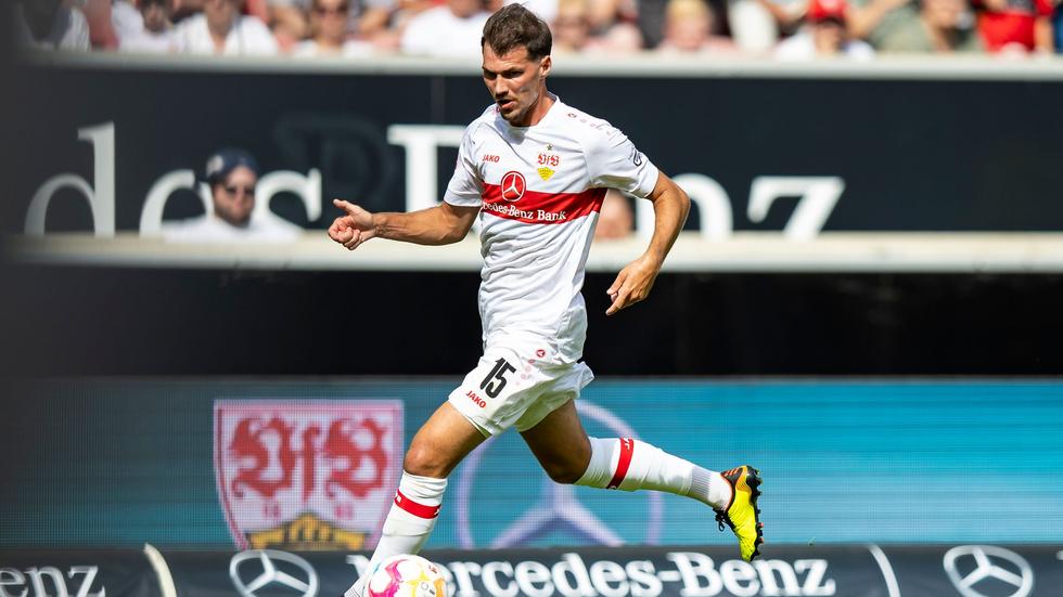 Verletzung: Muskelfaserriss: VfB-Verteidiger Stenzel fällt aus | ZEIT ...