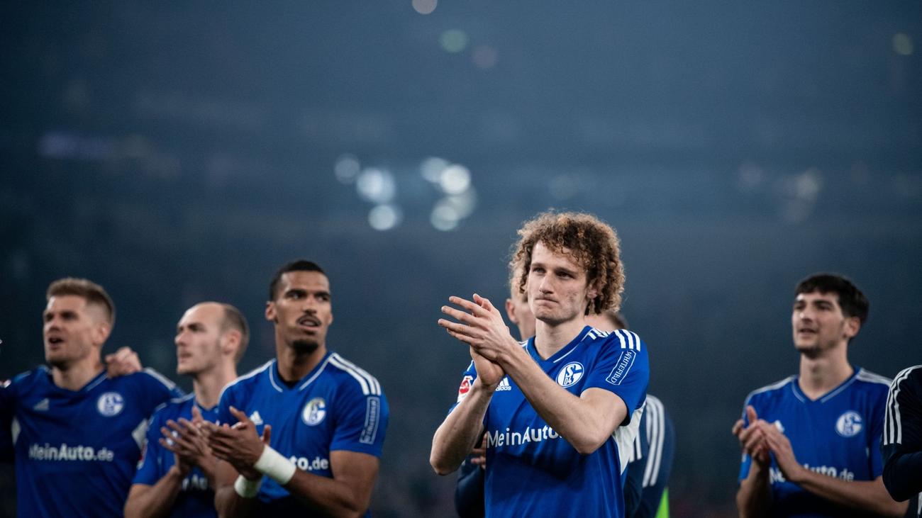 Bundesliga: Erster Schalke-Sieg seit November: 2:1 gegen VfB Stuttgart ...