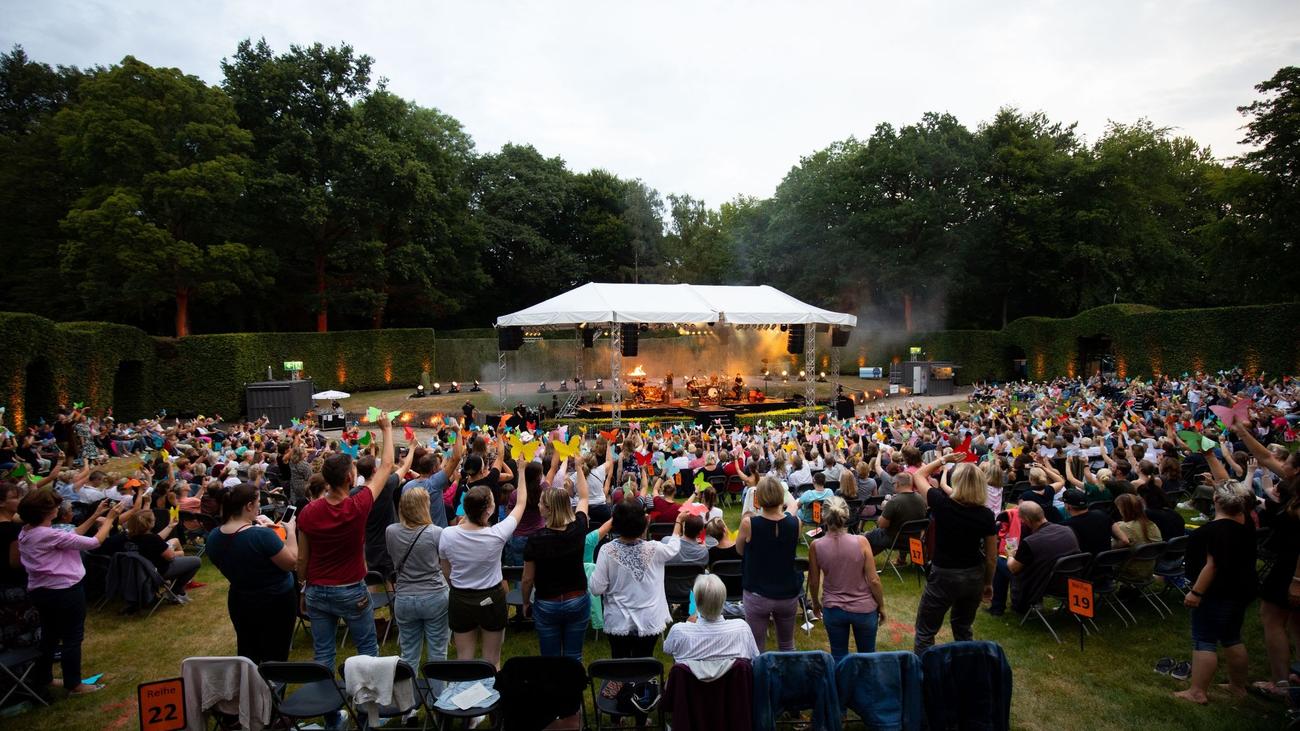 Musikfestival: Hamburger Stadtpark Open Air holt 2023 große Musikstars ...