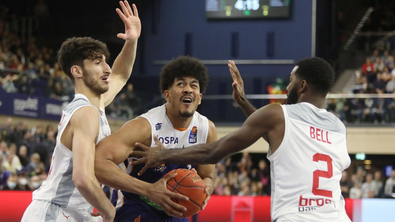 Baskebtall: Unterschenkelverletzung: Bambergs Basketballer Bell ...