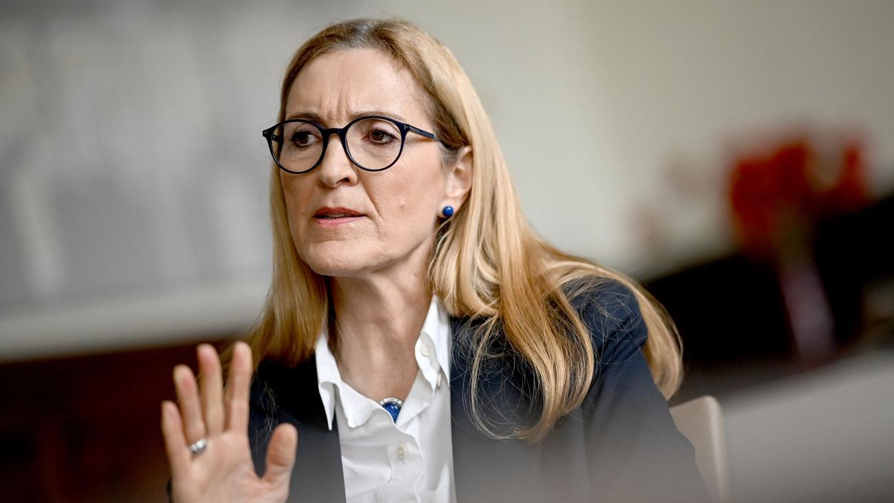 Generalstaatsanwältin: Koppers: Kein genereller Verfassungstreue-Check ...