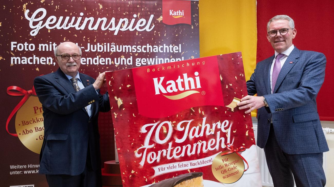 Backwaren: 70 Jahre Tortenmehl: Kathi-Familie "genießt in Maßen" | DIE ZEIT