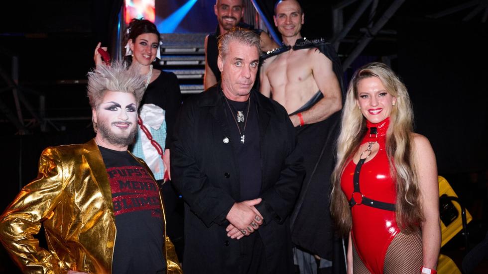 Till Lindemann Wird Zirkusdirektor The Greatest Comed - vrogue.co Till Lindemann Wird Zirkusdirektor The Greatest Comed - vrogue.co