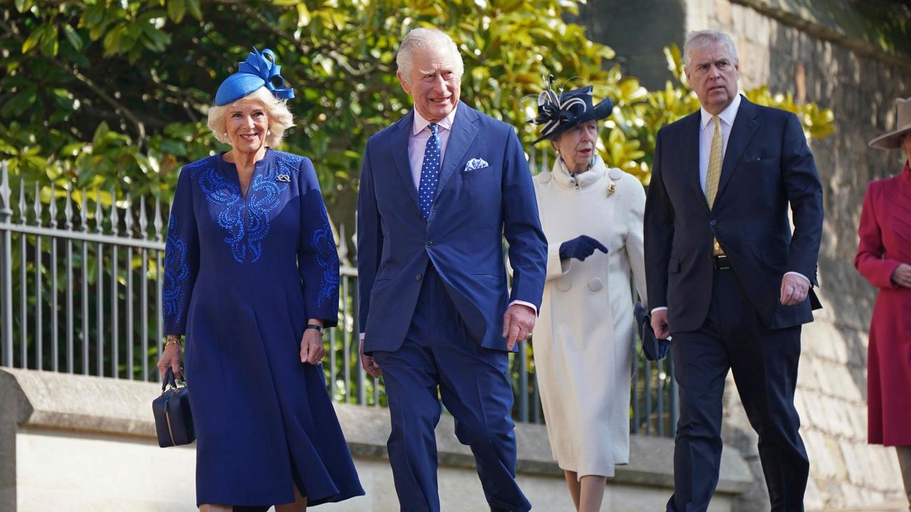 Königshaus: Royals feiern Ostern in Windsor - auch Prinz Andrew dabei ...