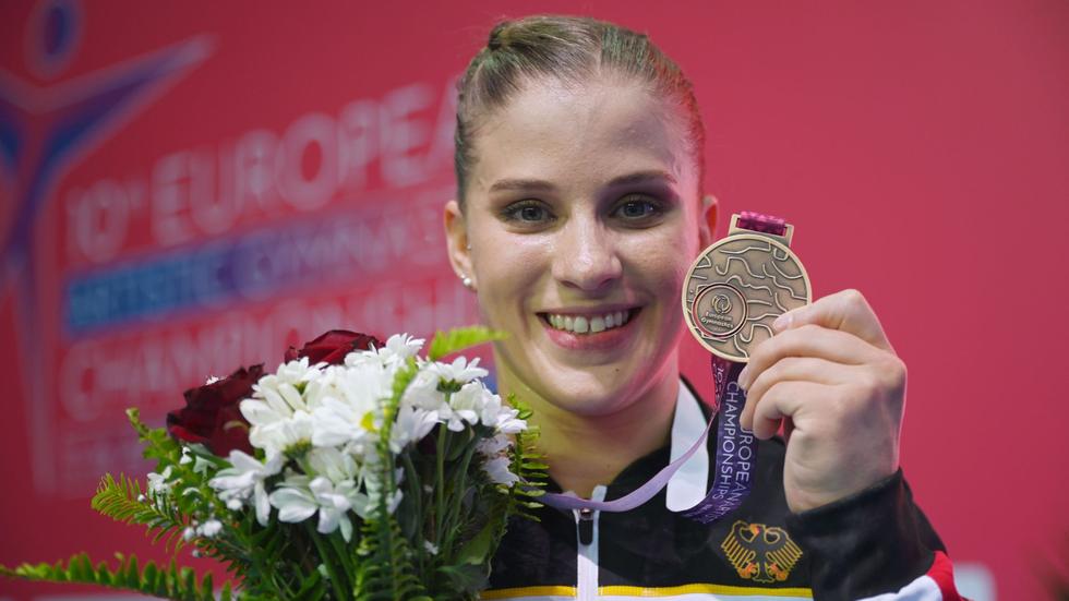 Turn-EM: Sorge über Frauen-Team begleitet Freude über Medaillen | ZEIT ...