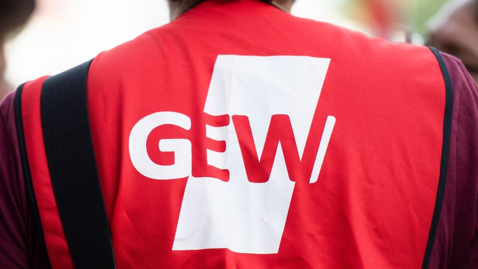 Gewerkschaft: GEW kämpft weiter für höhere Bezahlung von Lehrkräften ...