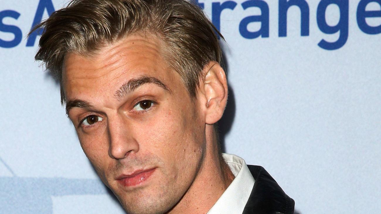 Leute: Gerichtsmedizin: Aaron Carter nach Drogenkonsum ertrunken | DIE ZEIT