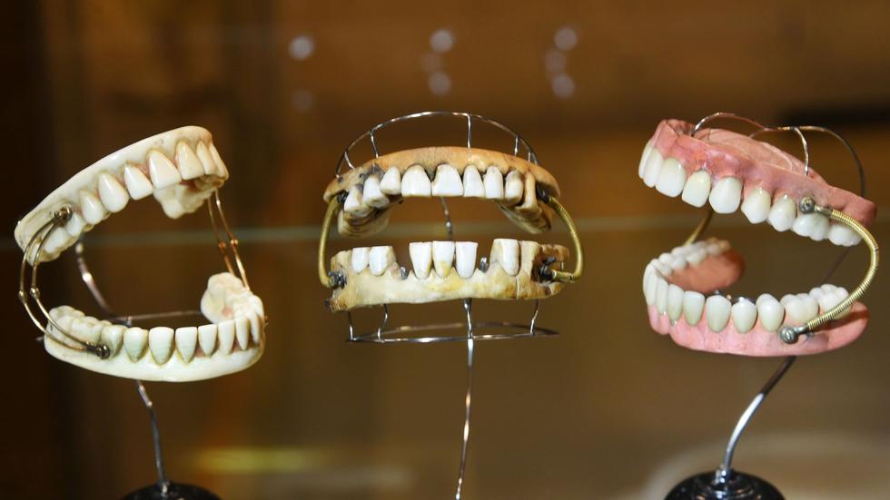 Sachsen: Dentalmuseum zeigt Skurriles und Religiöses | ZEIT ONLINE