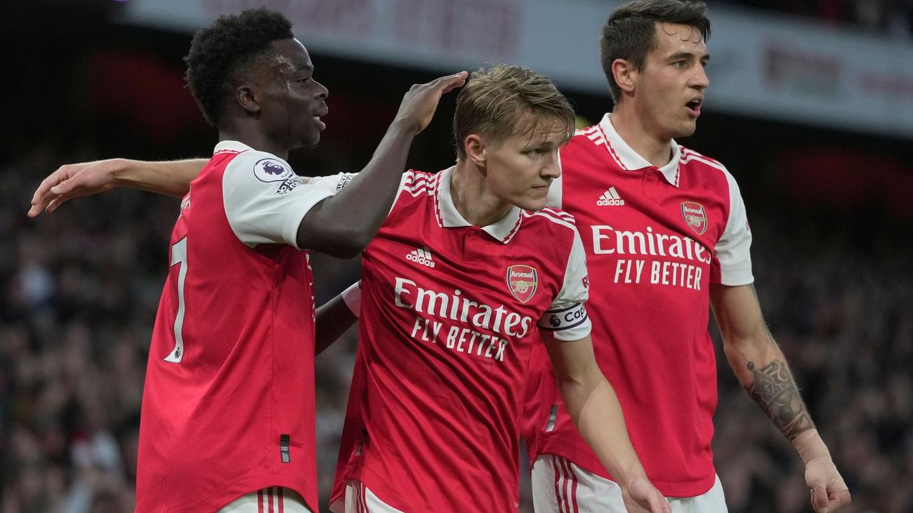 Premier League: Arsenal schlägt Chelsea und übernimmt wieder ...