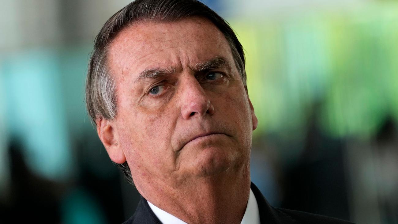 Medienberichte: Hausdurchsuchung bei Brasiliens Ex-Präsident Bolsonaro ...