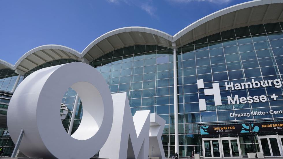 Medienmesse: Ukrainische Start-ups auf Digital-Messe OMR in Hamburg ...