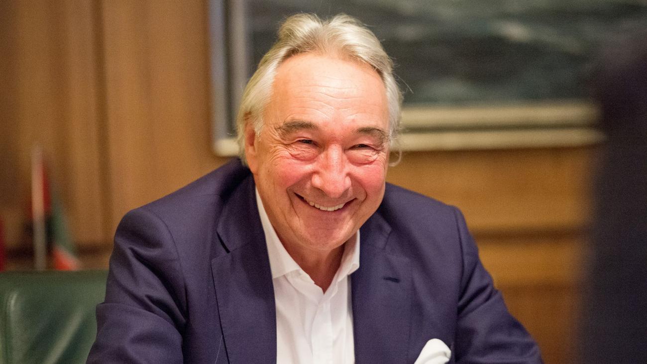 Schifffahrt: Hamburger Reeder Bertram Rickmers gestorben | DIE ZEIT