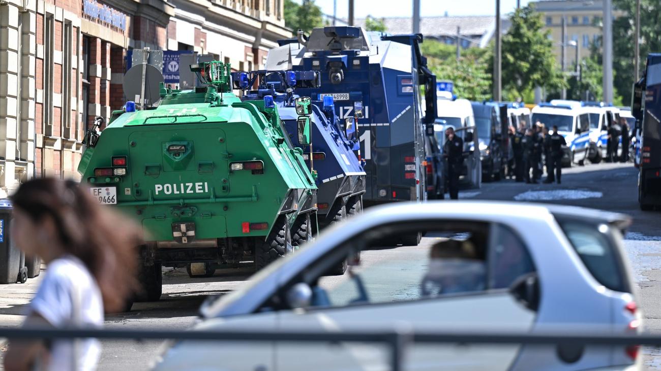 Demonstrationen: Polizei: Lage bis zum Nachmittag in Leipzig weitgehend ...