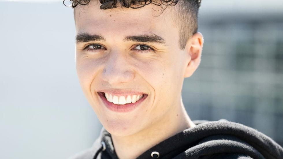 Leute: Social-Media-Star Levent Geiger hört seine Songs im Radio | ZEIT ...