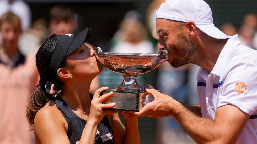 French Open: "Unglaublich": Pütz feiert emotionalen Mixed-Titel mit ...