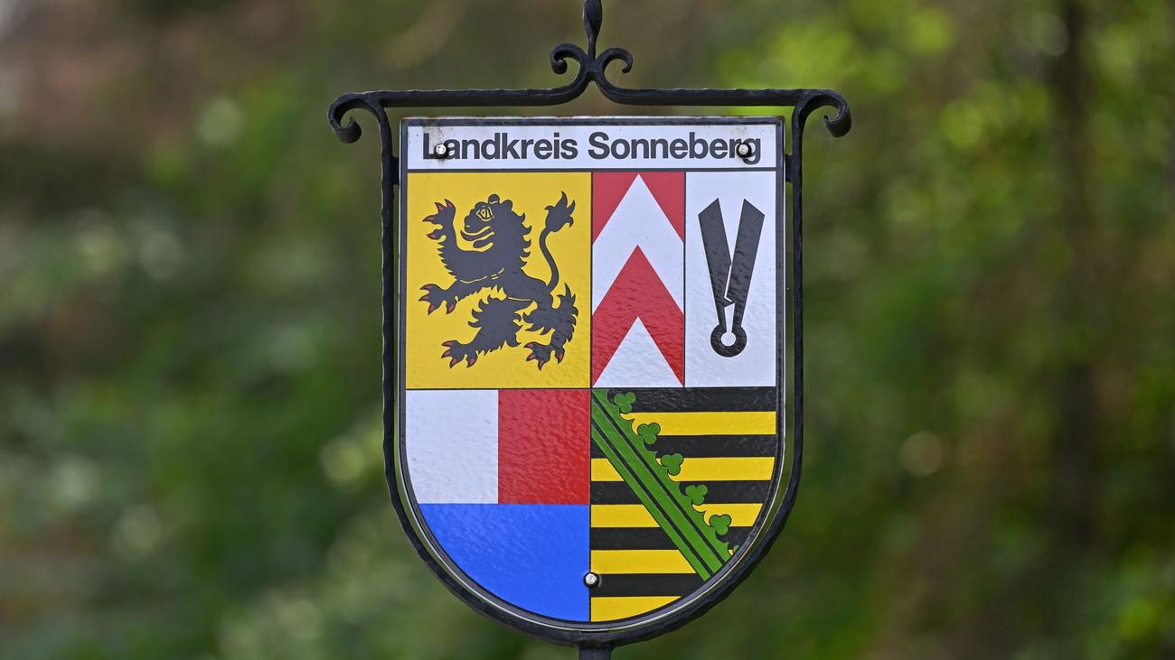 Sonneberg: Vor Stichwahl: Mehrheit von AfD-Landrat beunruhigt | DIE ZEIT