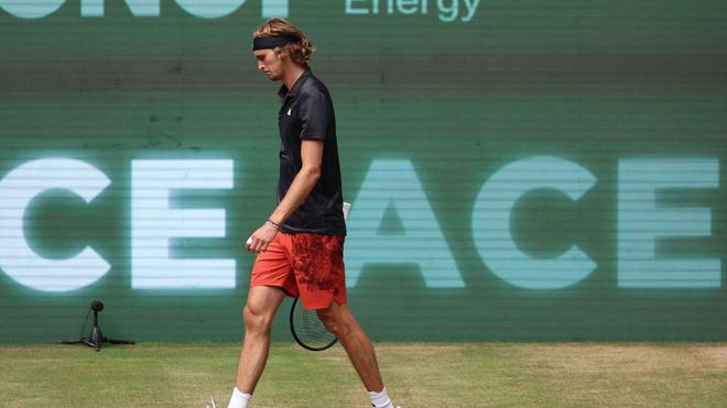 Tennis: Trotz Halle-Aus: Zverev mit viel Zuversicht nach Wimbledon | DIE ZEIT