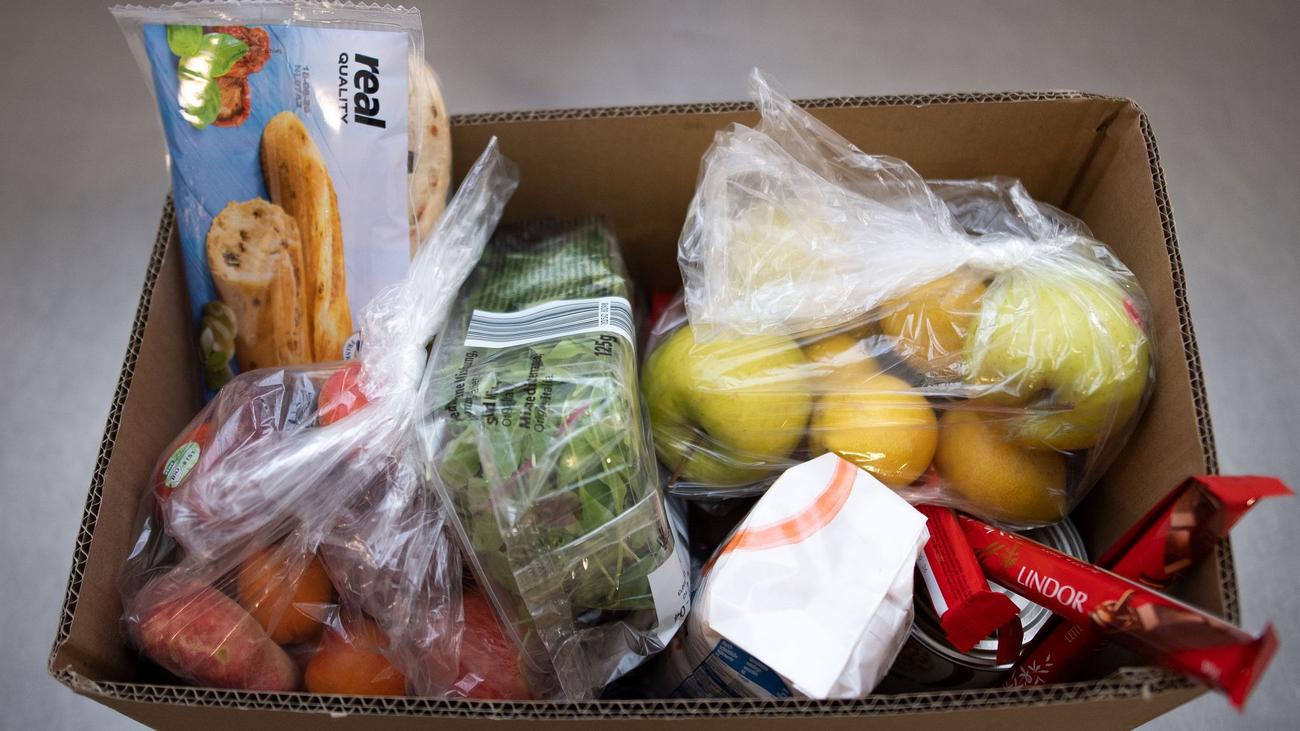 Soziales: Die Tafeln beklagen wachsende Überlastung | DIE ZEIT