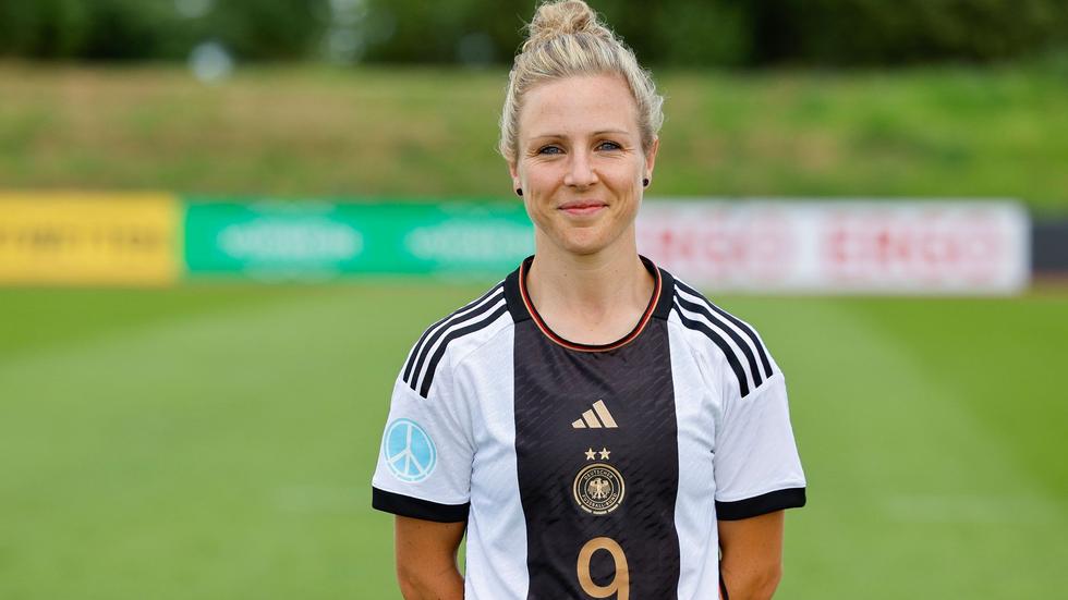 Nationalmannschaft: Neue Doku-Staffel über deutsche Fußballerinnen ...