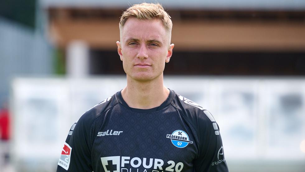 2. Bundesliga: Hansa Rostock leiht Van der Werff aus Paderborn aus | ZEIT ONLINE