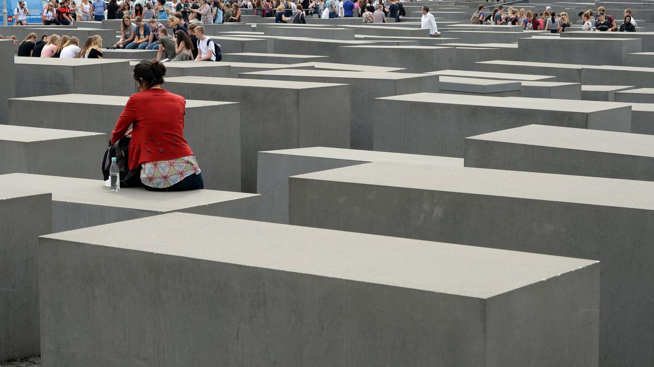 Denkmal: Neues Konzept soll Stelen am Holocaustmahnmal sichern | ZEIT ...