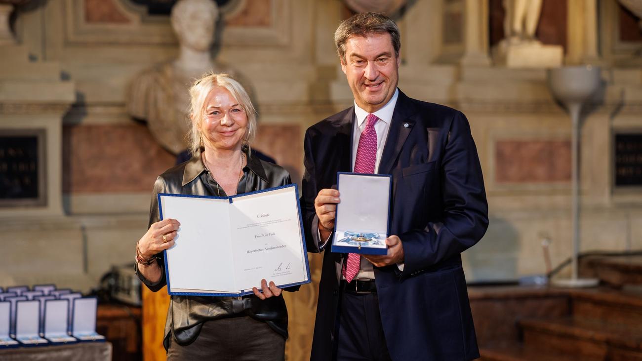 Krimi-Autorin: Falk distanziert sich von "Rehragout"-Film: "platt ...