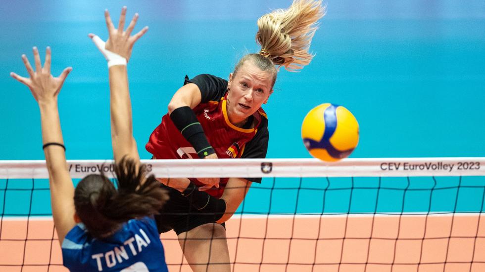 Volleyball-EM: Volleyballerinnen zwischen Gänsehaut und Sorge um ...