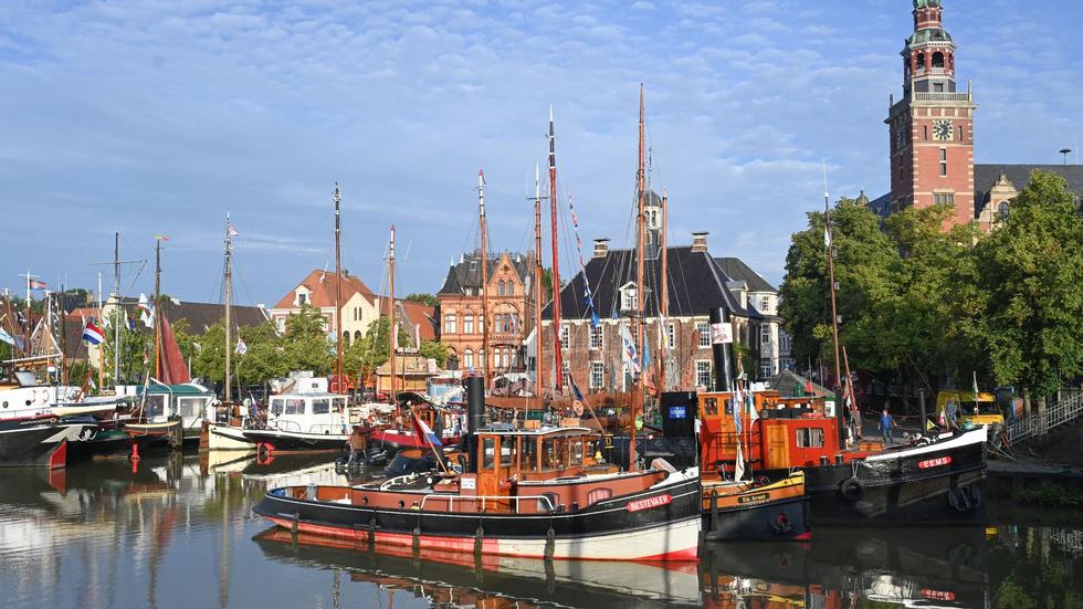 Leer: Historische Schiffe im Museumshafen zu bewundern | ZEIT ONLINE