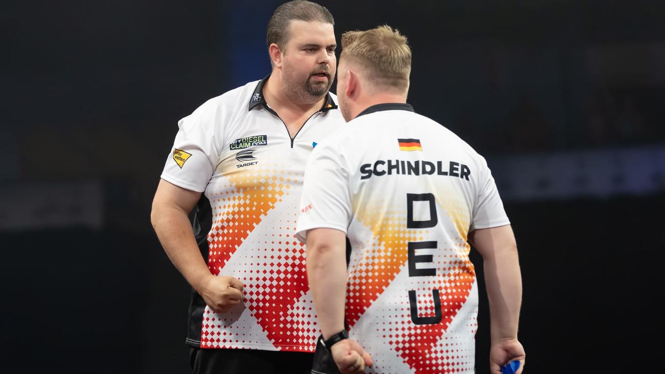 Sport: Während Fußball-EM: Darts-Team-WM steigt 2024 in Frankfurt | DIE ...
